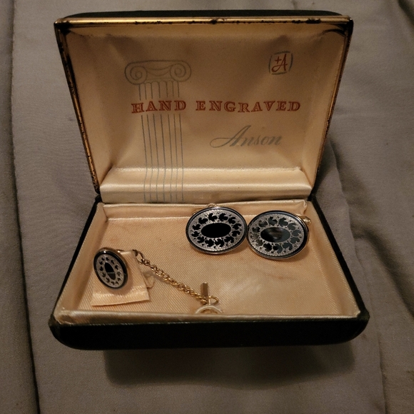 Anson | Accessories | Anson Hand Engraved Cuff Links And Tie Tack ...